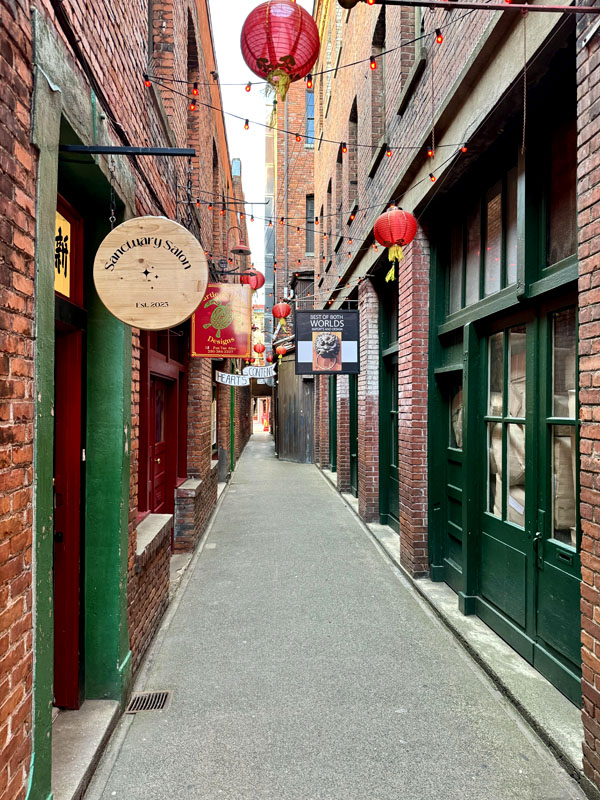 Fan Tan Alley